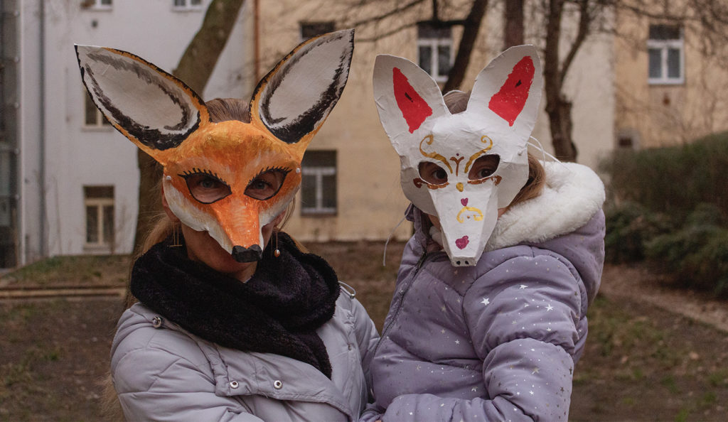 Jak jsme si s dcerou vyrobily masopustní masky z papírmaše – Tchibo
